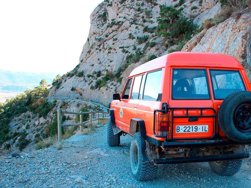 4x4 Pyrenees off-road - Stress & Adrenalina